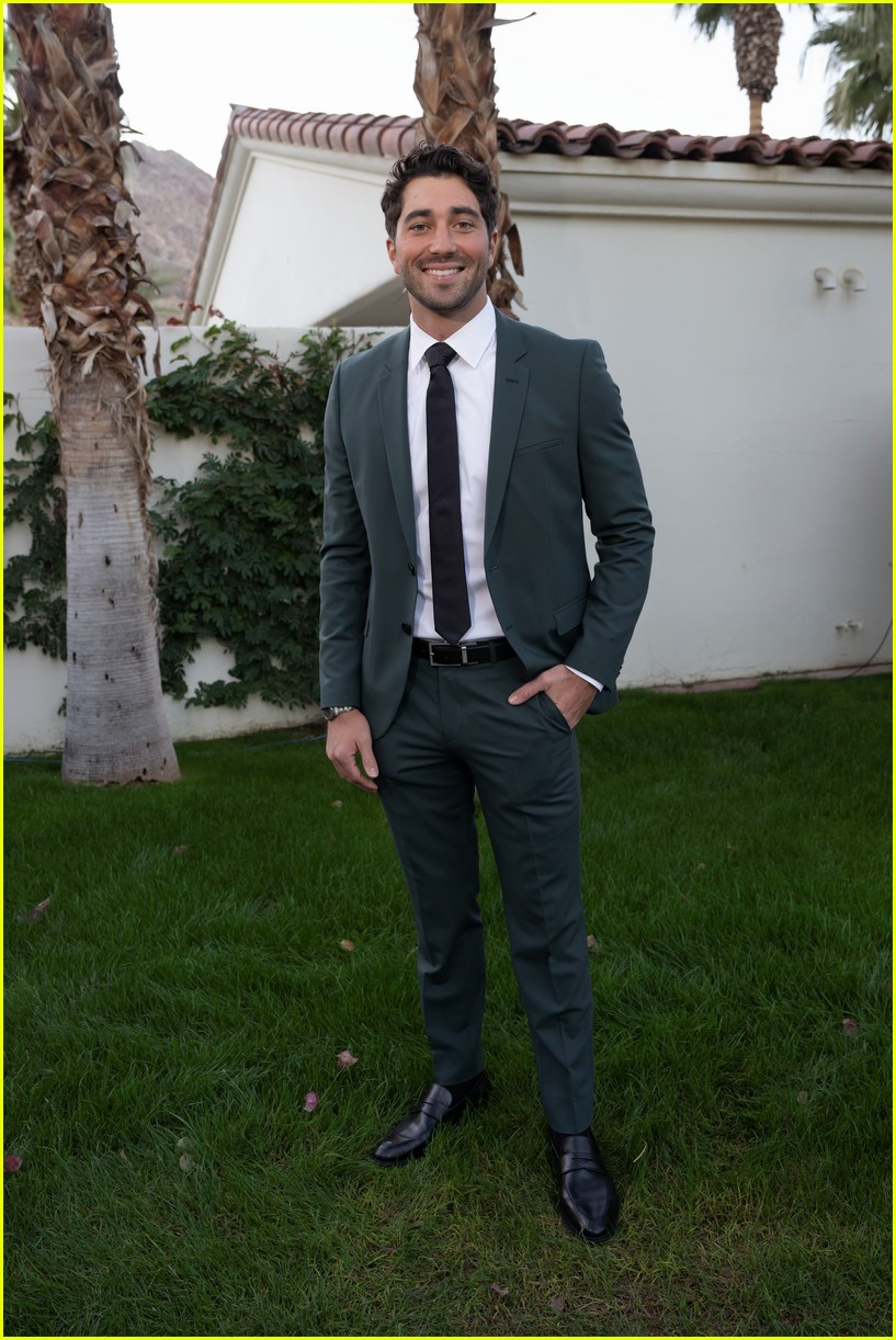 'The Golden Wedding' Full Guest List & Photos of 30+ Bachelor Nation ...