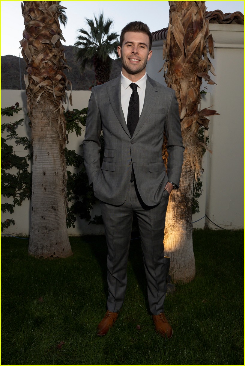 'The Golden Wedding' Full Guest List & Photos of 30+ Bachelor Nation ...