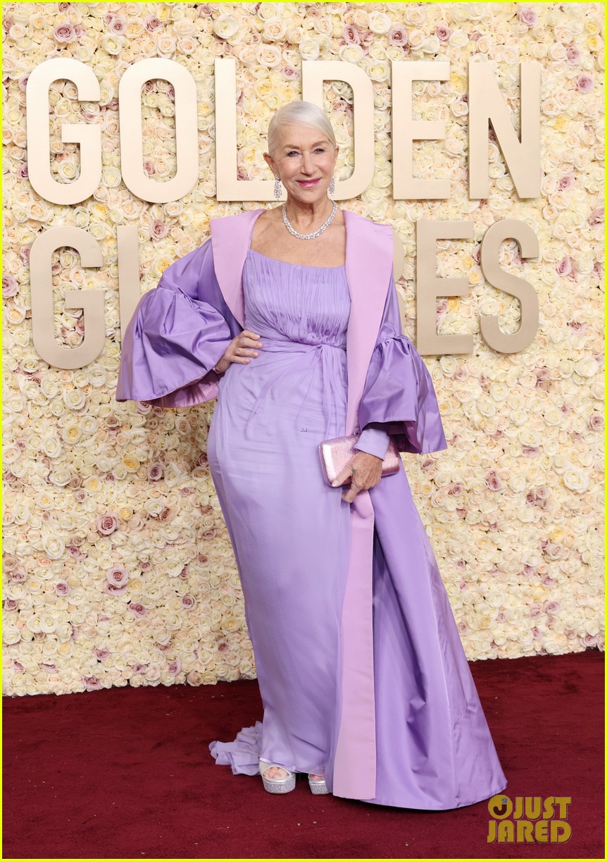 Ryan Gosling Joins 'Barbie' Co-Stars America Ferrera & Issa Rae at ...