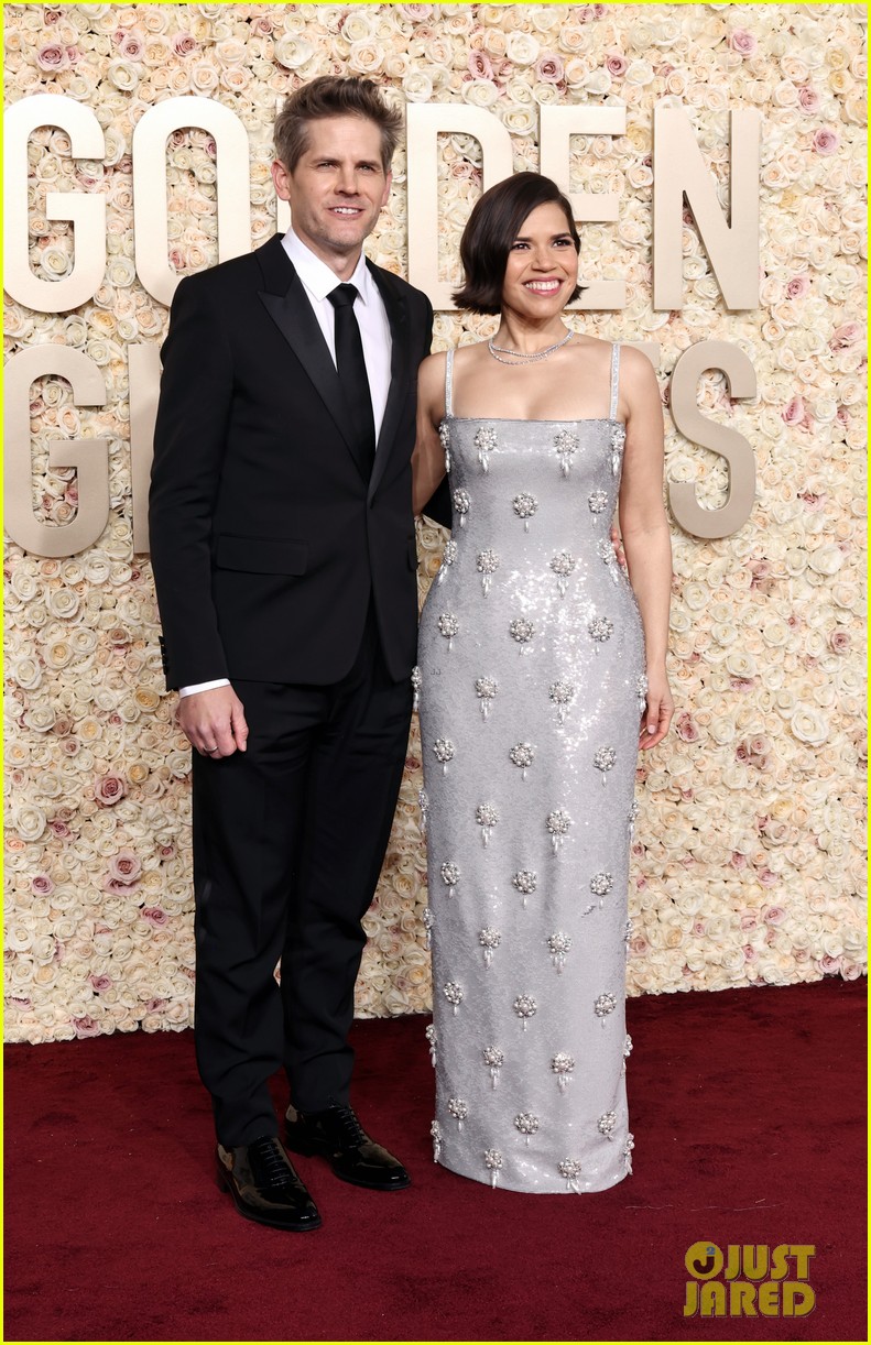 Ryan Gosling Joins 'Barbie' Co-Stars America Ferrera & Issa Rae at ...