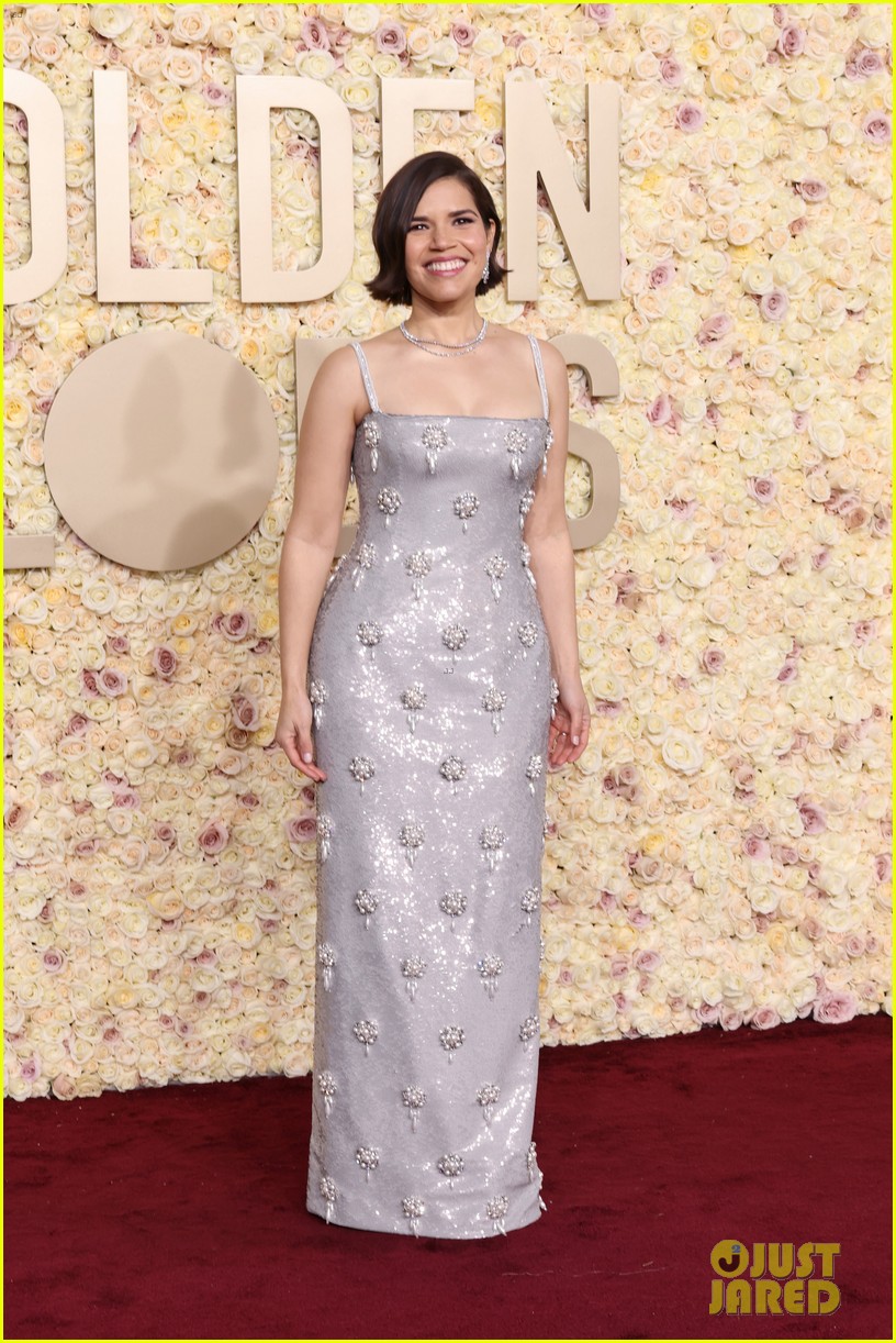 Ryan Gosling Joins 'Barbie' Co-Stars America Ferrera & Issa Rae at ...