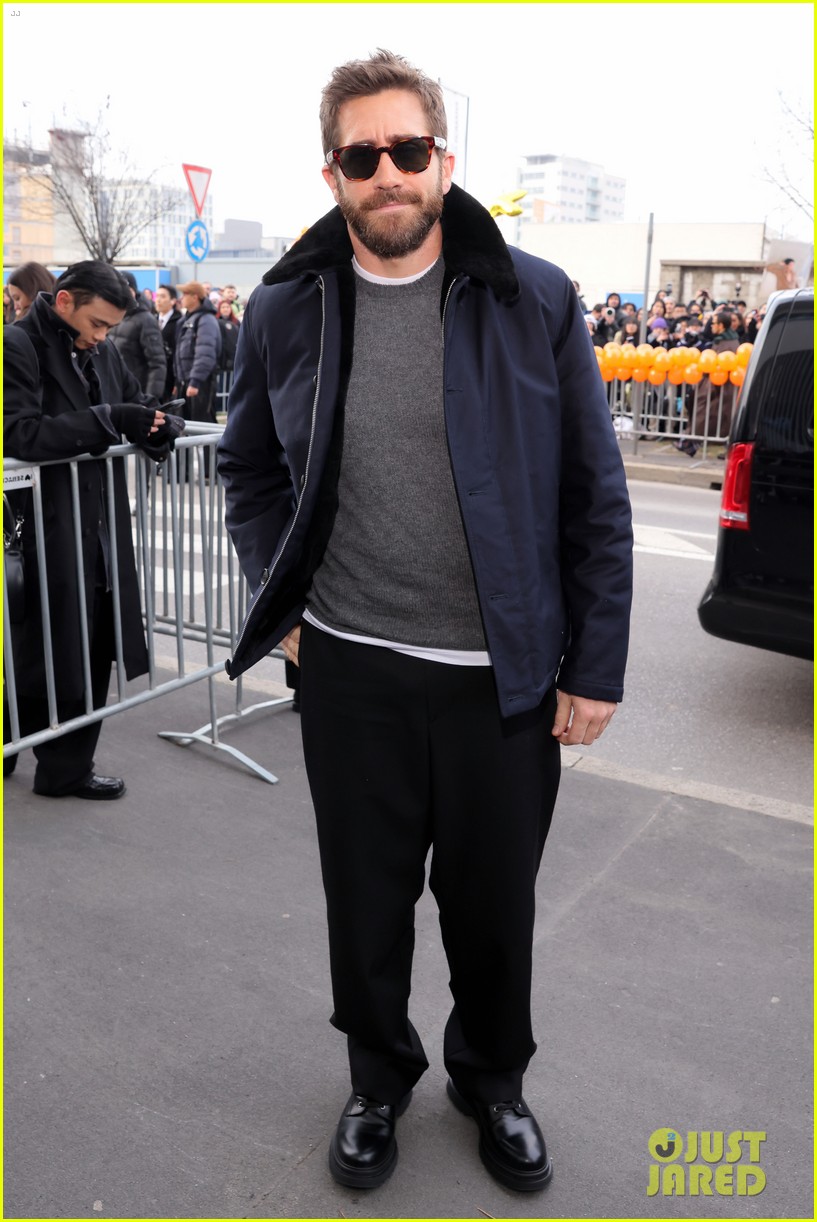 Jake Gyllenhaal & Girlfriend Jeanne Cadieu Join James McAvoy & More ...