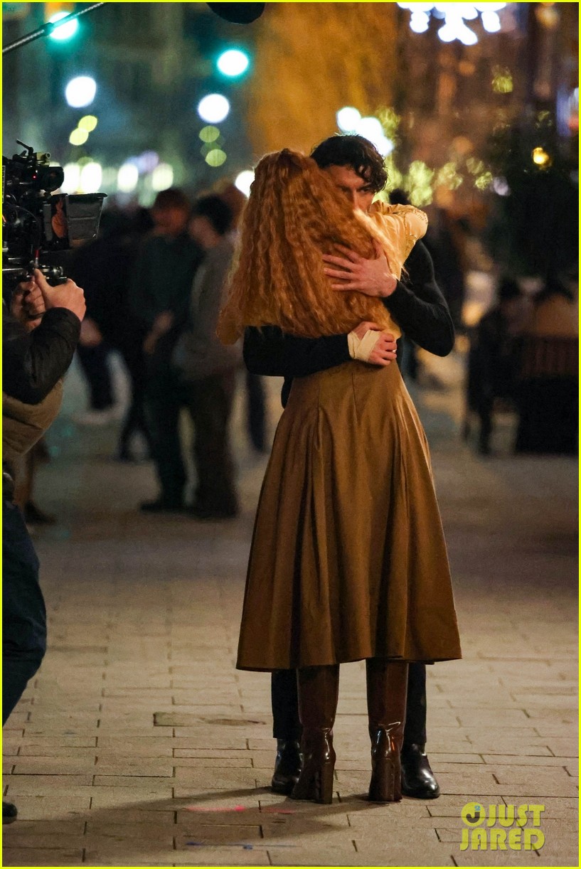 Blake Lively & Justin Baldoni Share Passionate On-Screen Kiss While Filming 'It Ends With Us ...