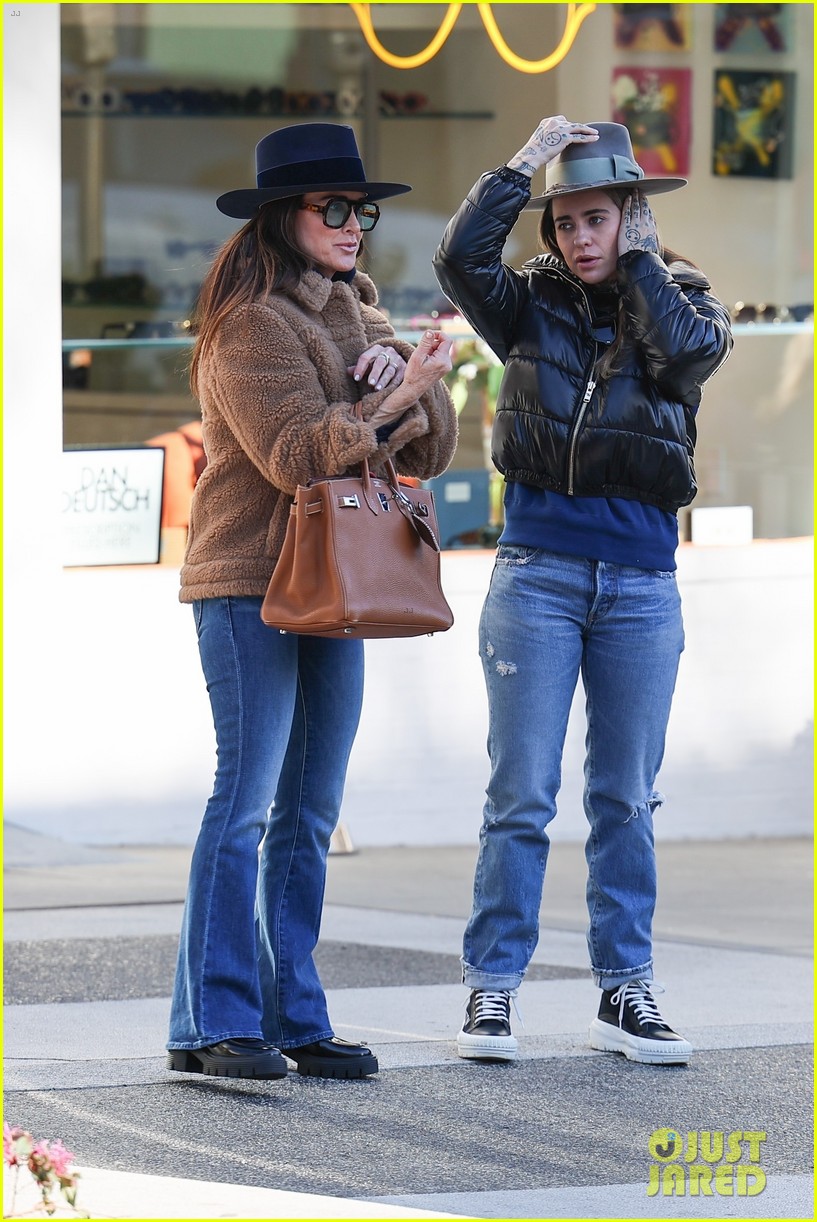 Kyle Richards & Morgan Wade Step Out for Lunch in Los Angeles: Photo ...