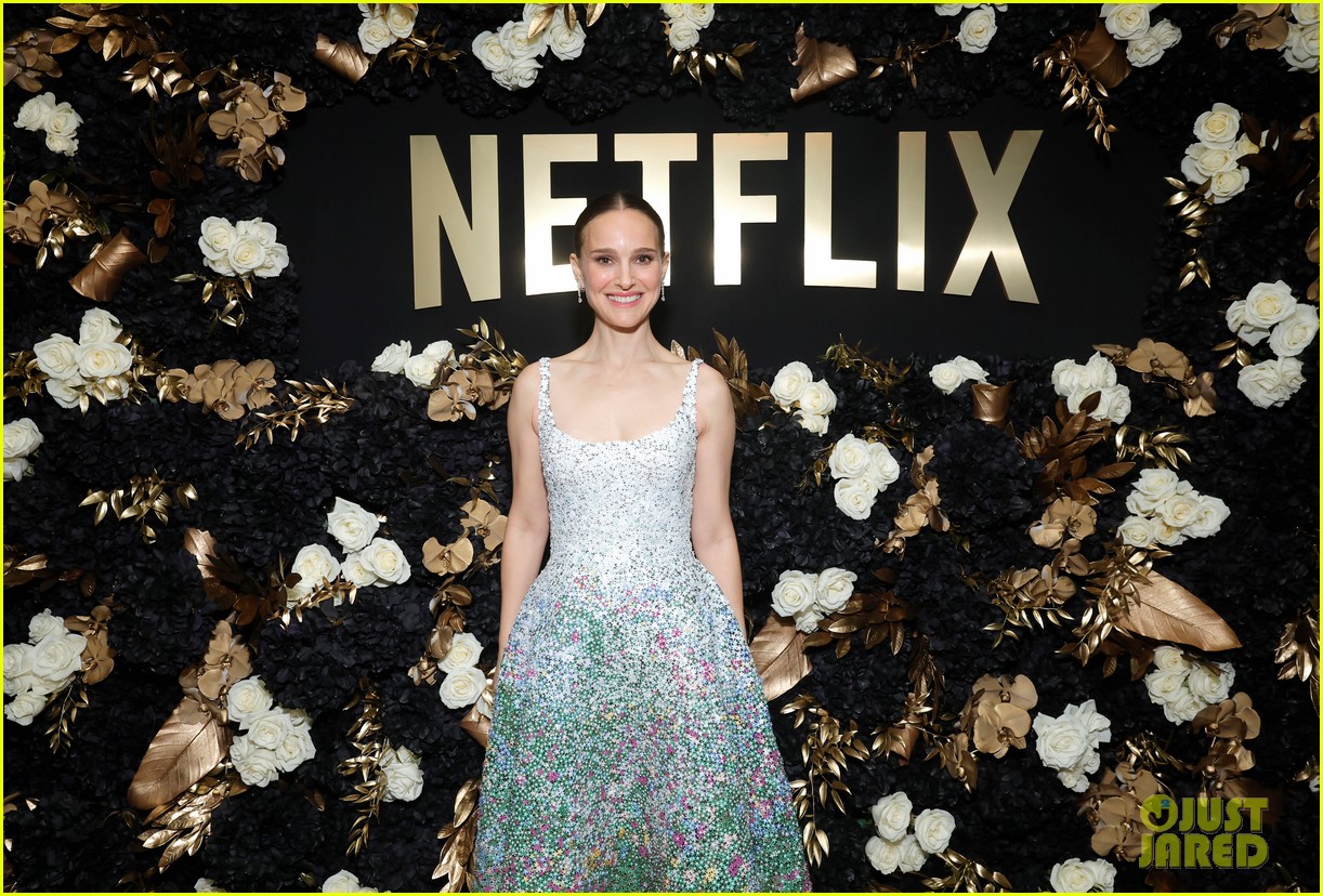 Natalie Portman & Rosamund Pike's Dior Dresses Got Stuck Together at Golden Globes 2024, Natalie ...