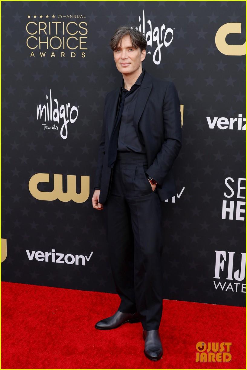 Oppenheimer's Cillian Murphy & Robert Downey Jr. Arrive in Style for ...