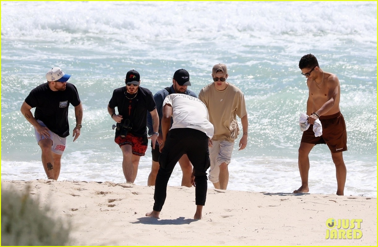 Matt Rife Arrives in Australia Ahead of His Tour Down Under, Spotted at ...