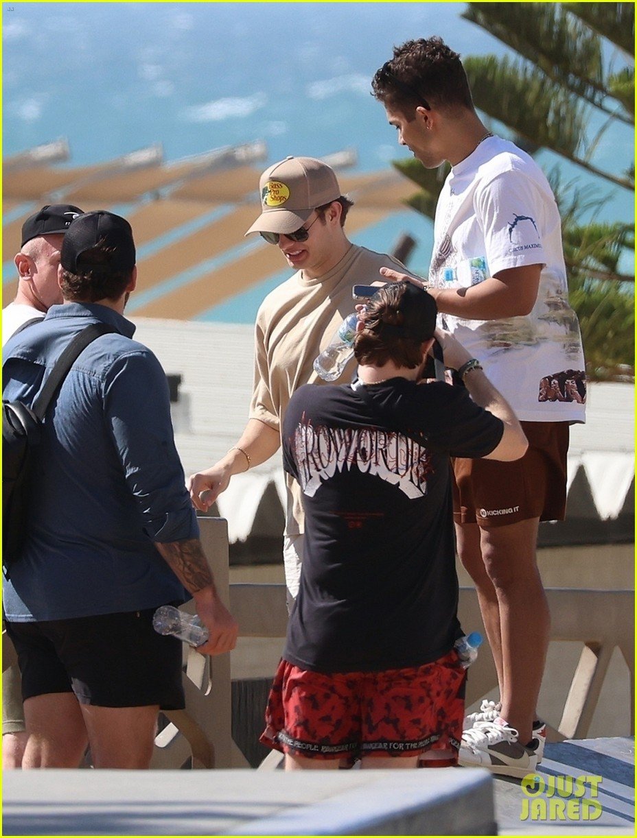 Matt Rife Arrives in Australia Ahead of His Tour Down Under, Spotted at ...