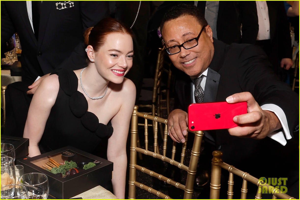 'Poor Things' Co-Stars Mark Ruffalo, Emma Stone & Ramy Youssef Attend ...