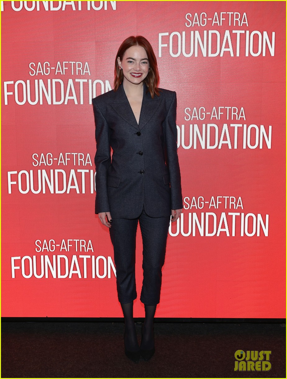 Emma Stone Rocks a Power Suit in First Appearance Since Earning 4th ...