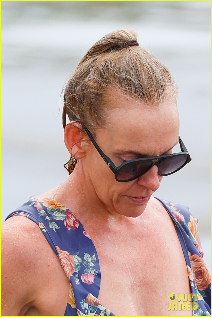 Toni Collette Hits the Beach in Sydney After Ex-Husband Debuts New Relationship: Photo 5002609 ...
