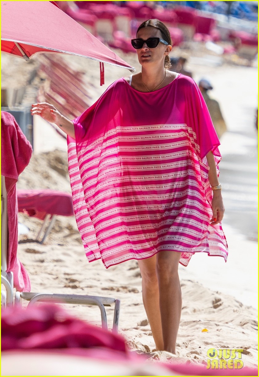 Mark Wahlberg & Wife Rhea Match in White Swimsuits for Another Barbados ...