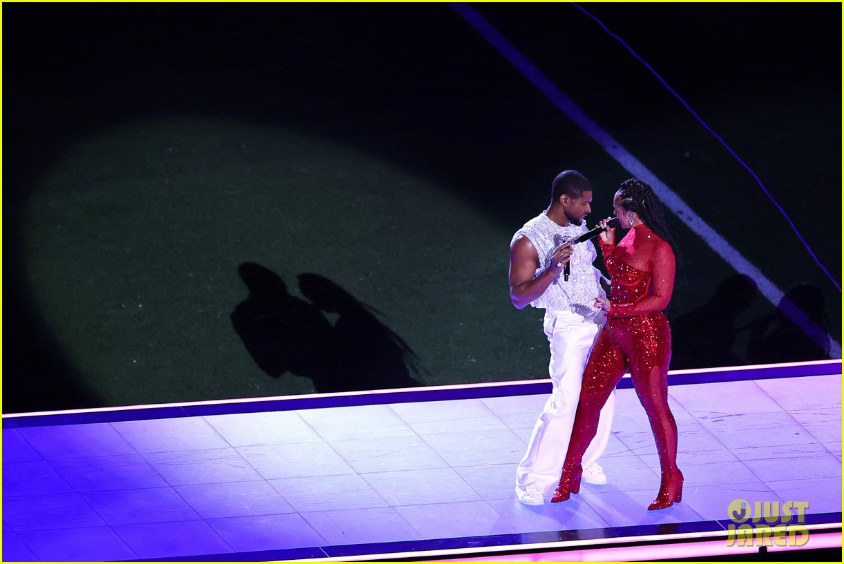 Alicia Keys Joins Usher During Super Bowl 2024 Halftime Show, Performs 2 Songs!: Photo 5013099 ...