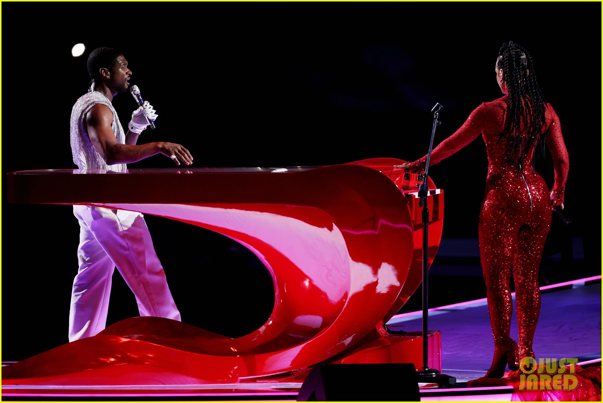 Alicia Keys Joins Usher During Super Bowl 2024 Halftime Show, Performs 2 Songs!: Photo 5013103 ...
