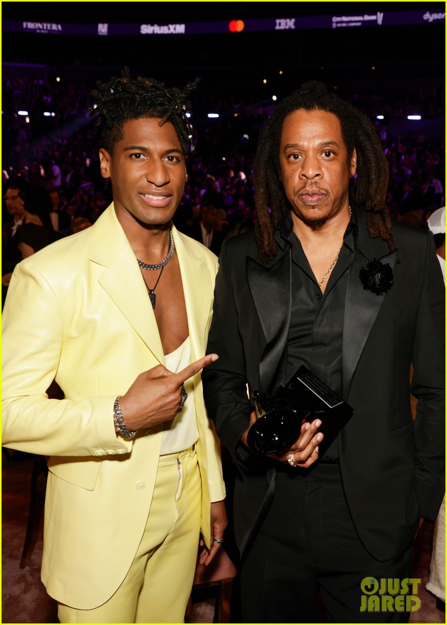 Beyoncé & Jay-Z Hang Out with Dua Lipa, Billie Eilish, & More Stars at ...