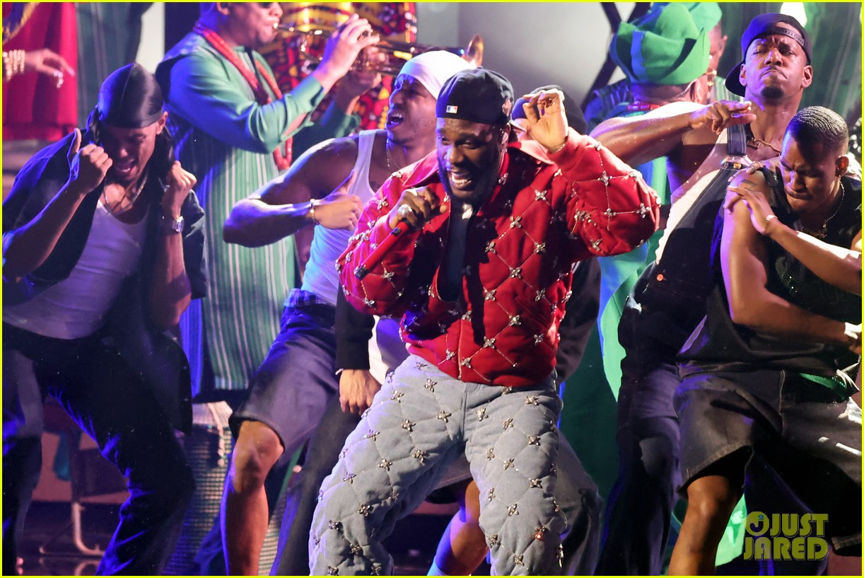 Brandy Joins Burna Boy & 21 Savage For Historic 'Sittin' On Top of the ...