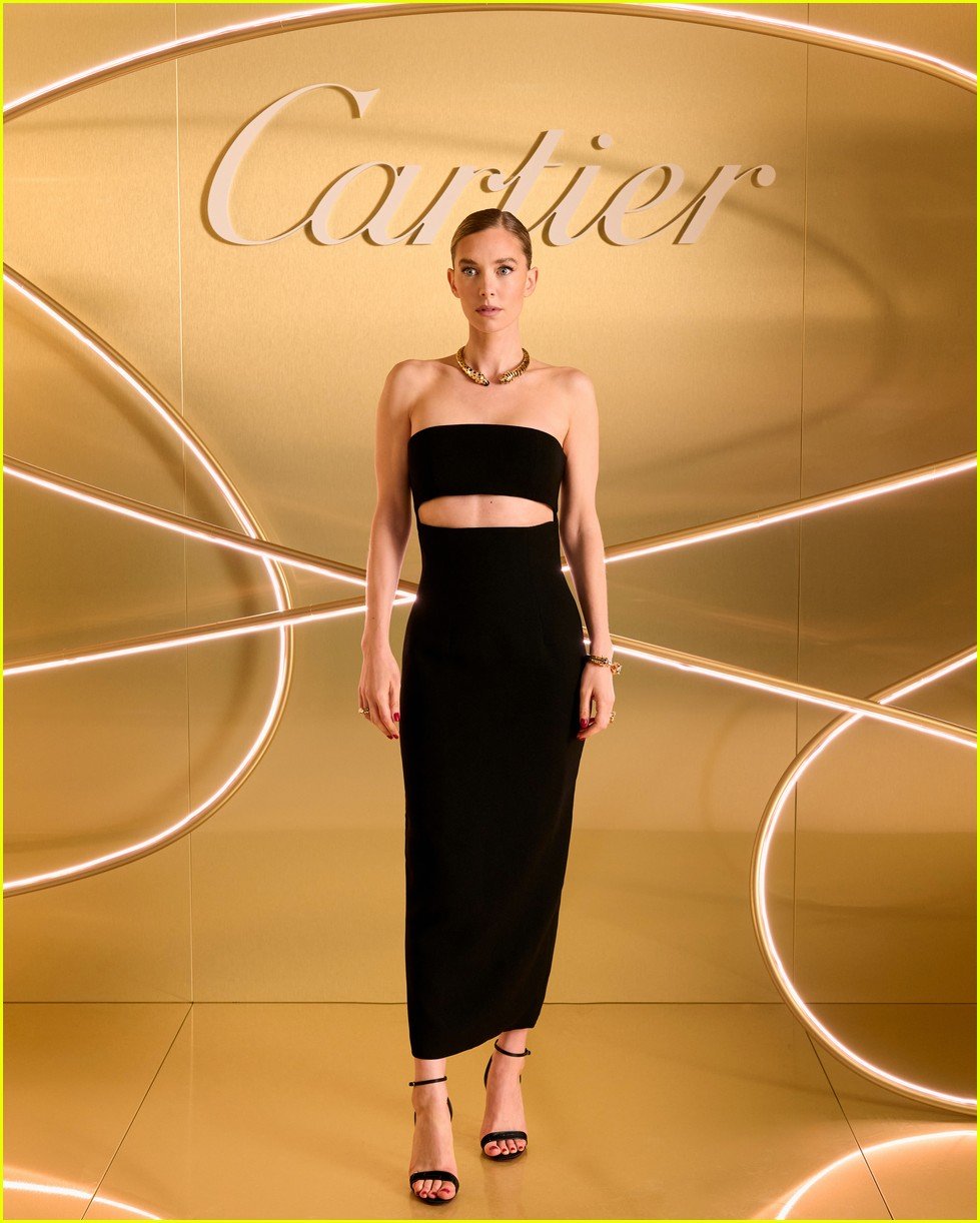 Jake Gyllenhaal, Manu Rios, Rami Malek, Emma Corrin & More Attend ...