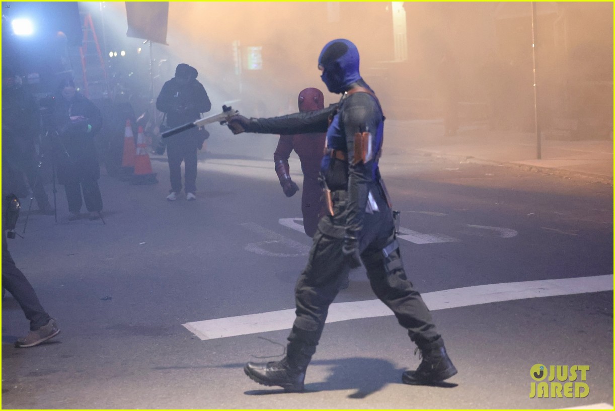 Charlie Cox Films More 'Daredevil' Scenes, Stunt Actors Spotted ...