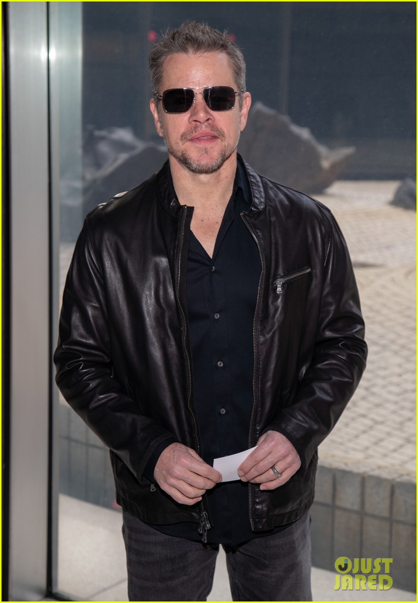 Matt Damon & Wife Luciana Make Rare Appearance at Naeem Khan Fashion ...