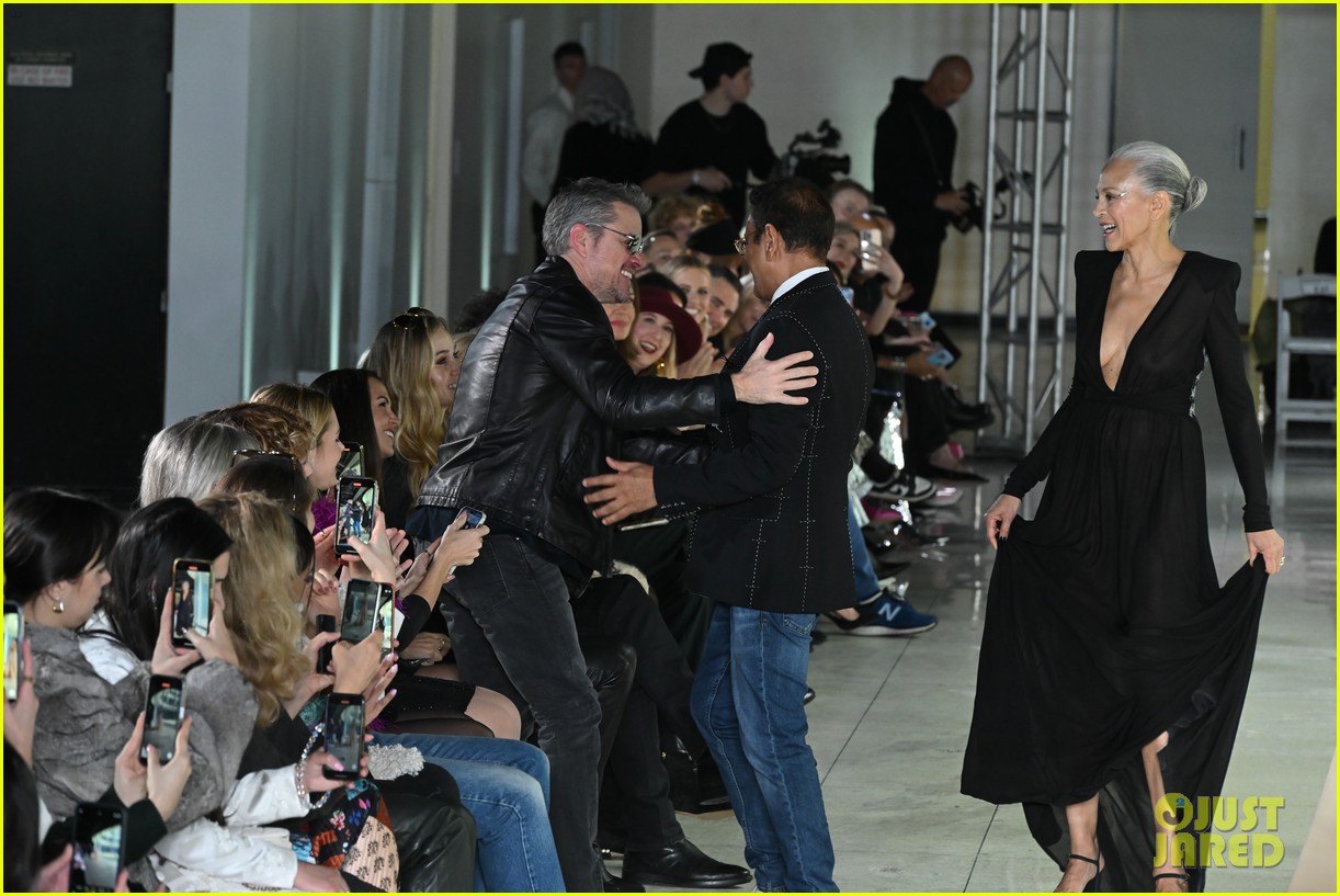 Matt Damon & Wife Luciana Make Rare Appearance at Naeem Khan Fashion ...