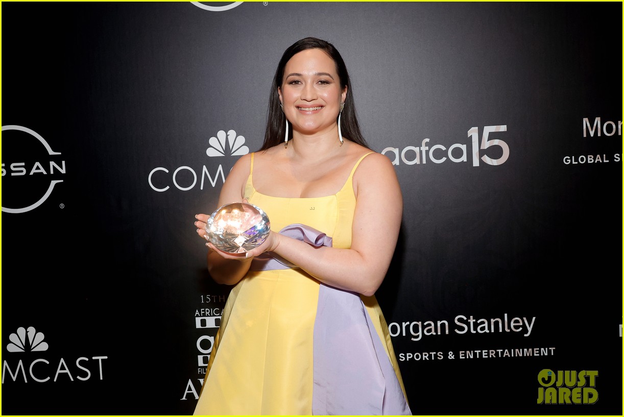 Oscar Noms Danielle Brooks, Da'Vine Joy Randolph, & Lily Gladstone Honored at AAFCA Awards ...