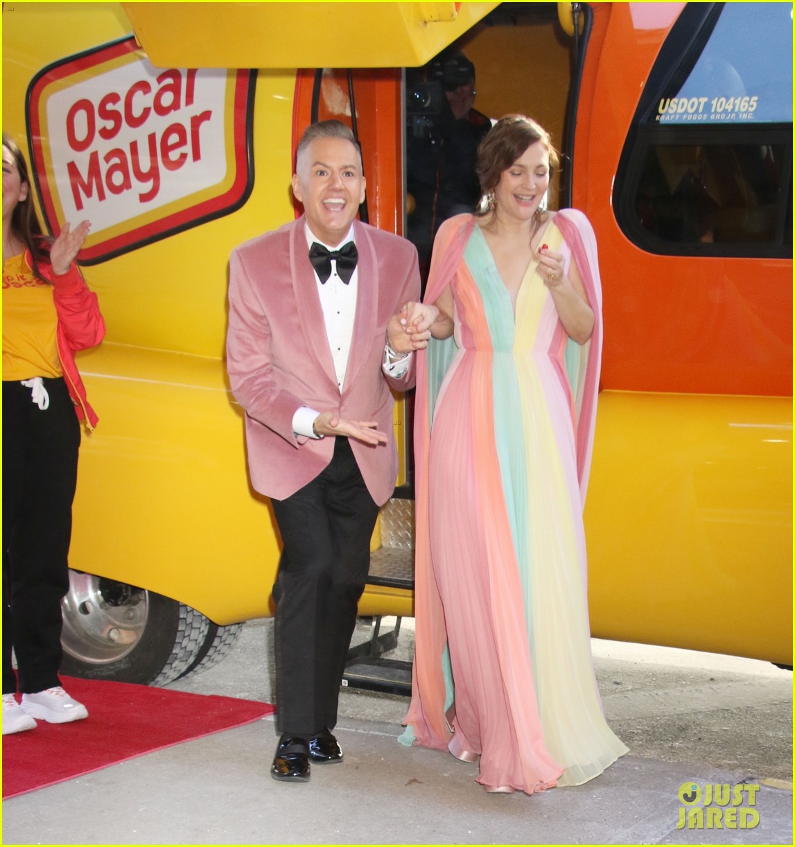 Drew Barrymore Is Red Carpet Ready While Arriving to Work in Oscar ...