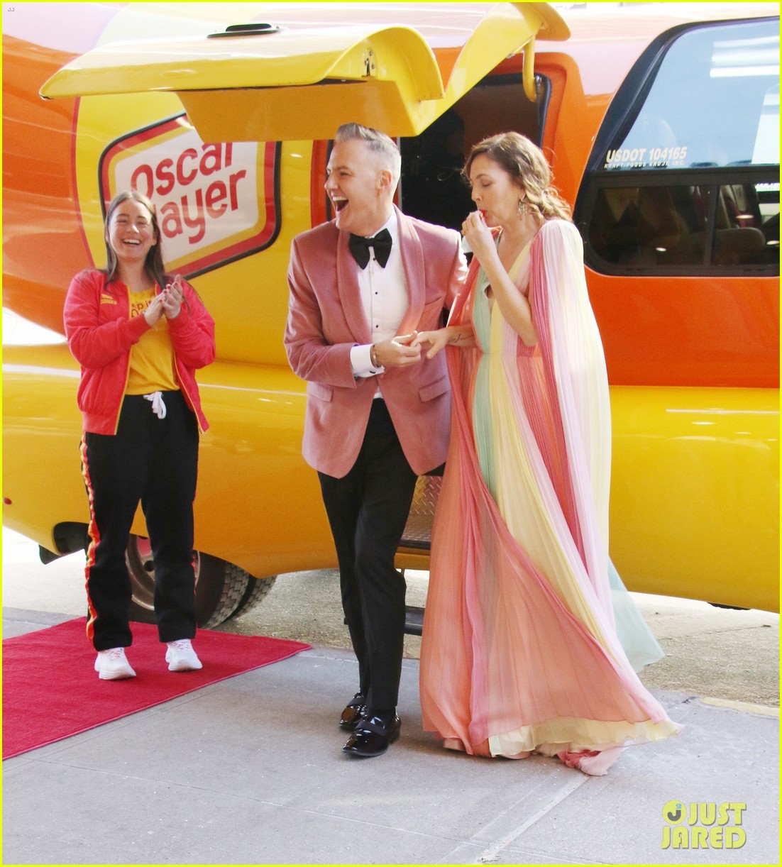 Drew Barrymore Is Red Carpet Ready While Arriving to Work in Oscar ...