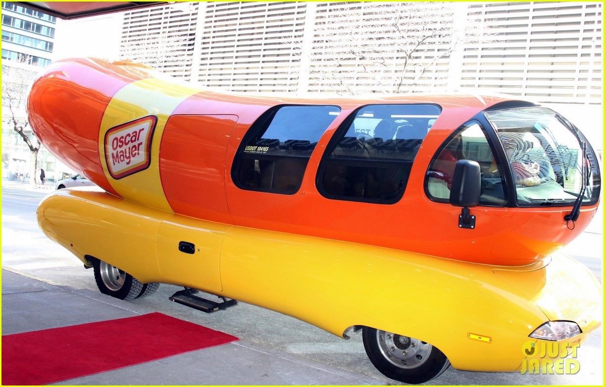 Drew Barrymore Is Red Carpet Ready While Arriving to Work in Oscar ...