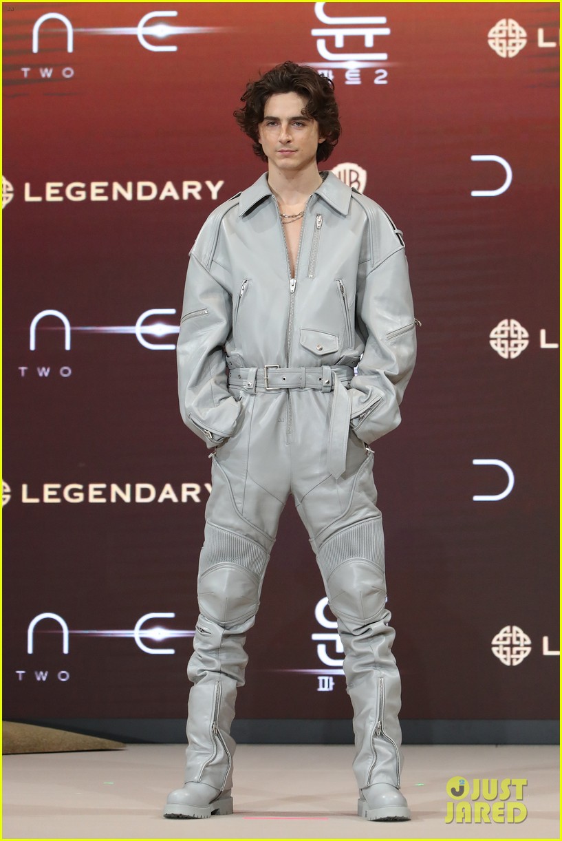 Zendaya & Timothee Chalamet Coordinate Their Looks for Latest 'Dune ...