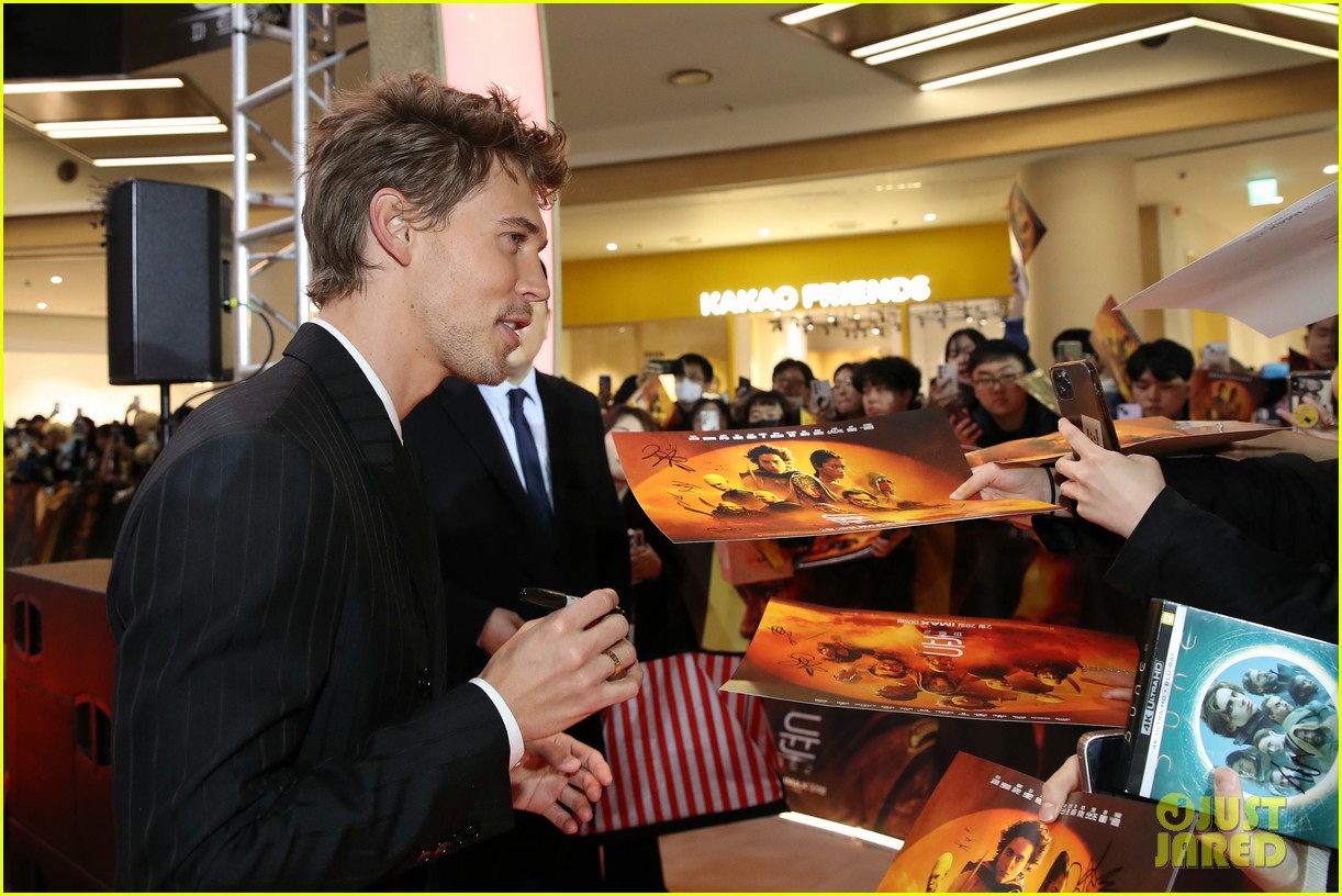 Zendaya, Timothee Chalamet & Austin Butler's High-Fashion 'Dune: Part ...