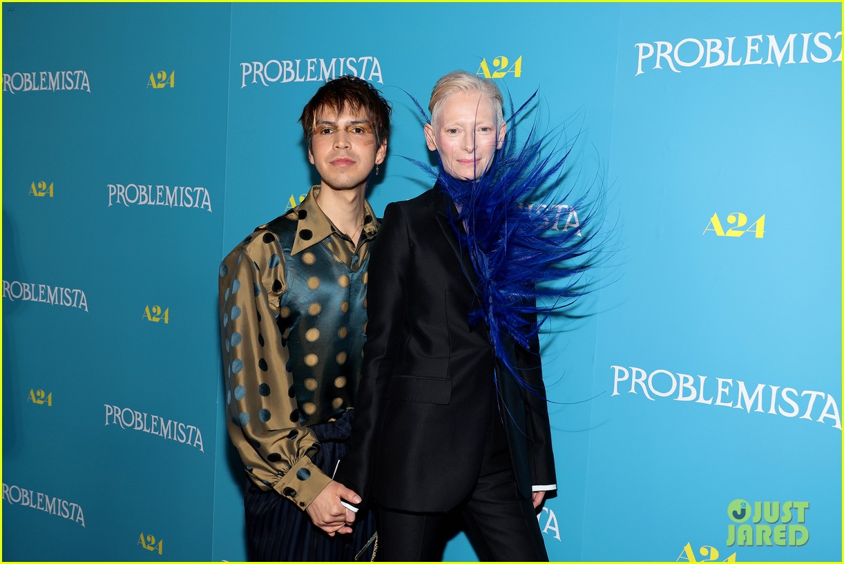 Emma Stone & Husband Dave McCary Join Tilda Swinton & Julio Torres at ...