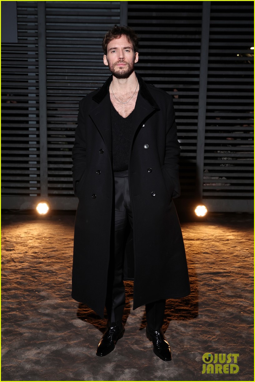 Callum Turner Joins Uma Thurman, Sam Claflin, & More Stars at Tom Ford ...
