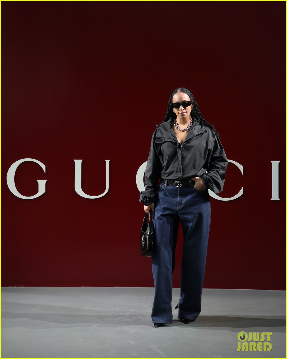 Salma Hayek Hangs Out with Solange Knowles, Mark Ronson, & More Stars ...