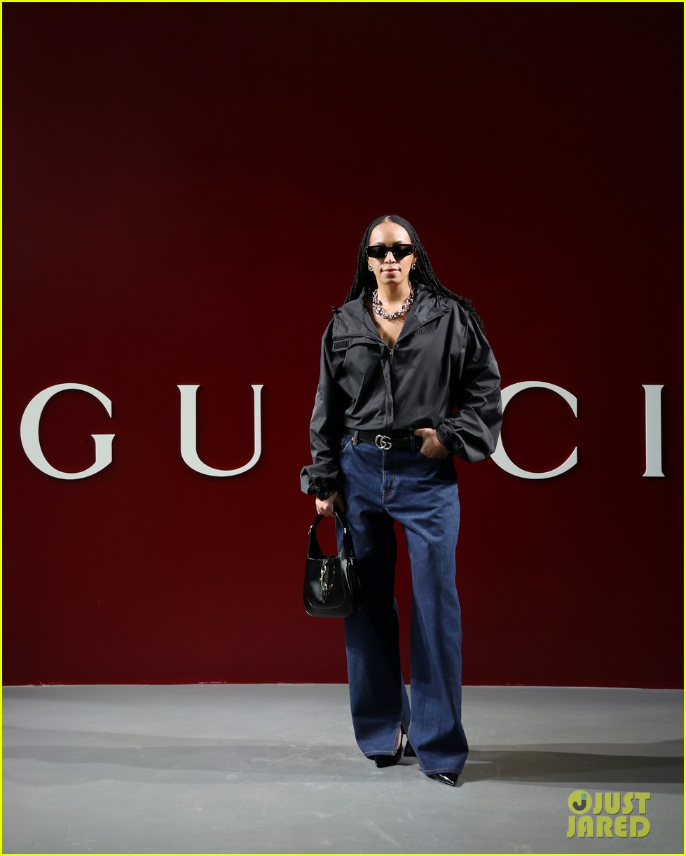 Salma Hayek Hangs Out with Solange Knowles, Mark Ronson, & More Stars ...