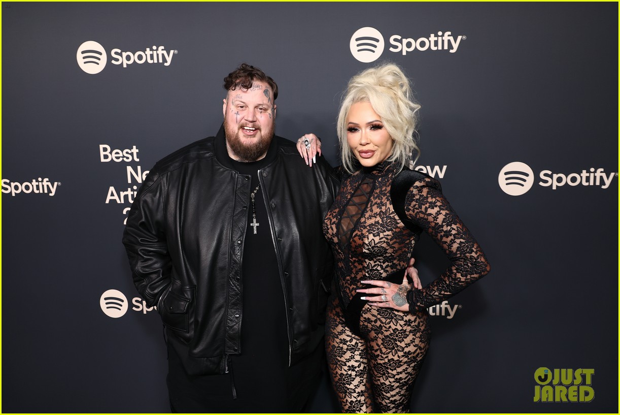 Jelly Roll's Real Name & Meaning Behind Stage Name Revealed! Plus, Meet ...