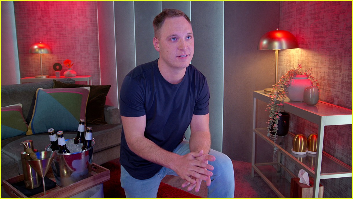 Love Is Blind's Jimmy Presnell Reacts to Allegations He Had a ...