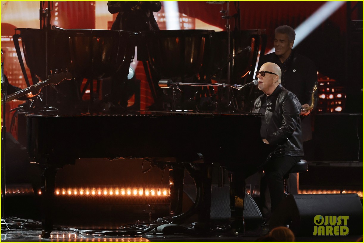 Billy Joel Performs New Song 'Turn the Lights Back On' for First Time ...