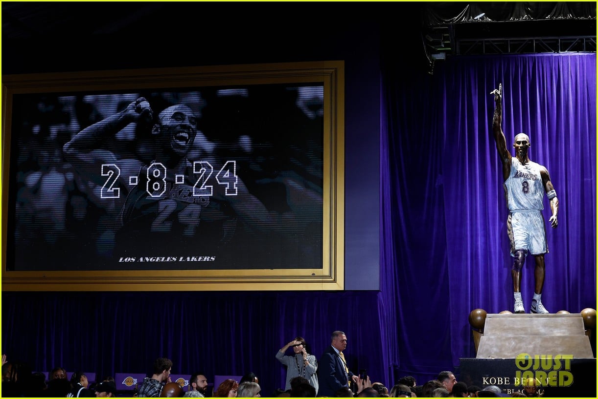 Kobe Bryant's Widow Vanessa Gives Emotional Speech at Statue Unveiling ...