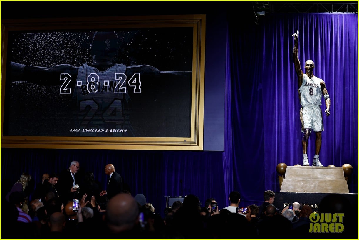 Kobe Bryant's Widow Vanessa Gives Emotional Speech at Statue Unveiling ...