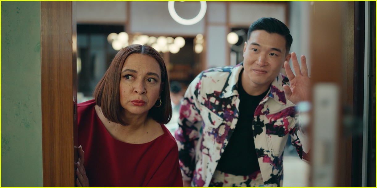 Apple TV+ Reveals 'Loot' Season 2 Premiere Date, Plus New Plot Details ...