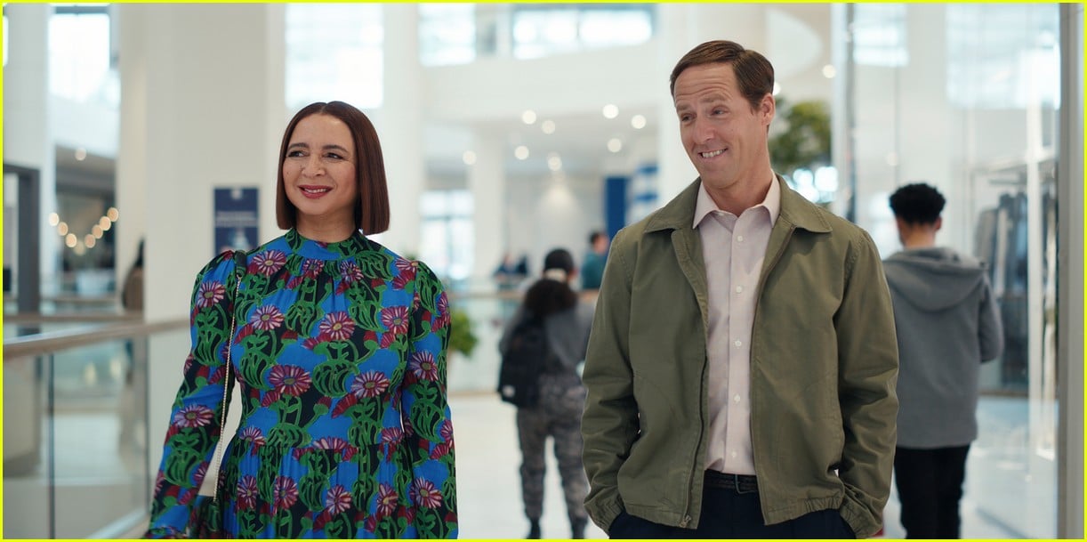 Apple TV+ Reveals 'Loot' Season 2 Premiere Date, Plus New Plot Details ...