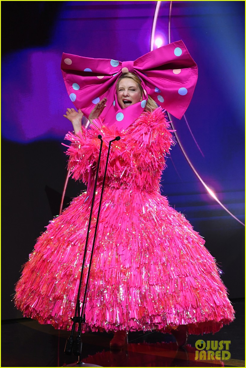 Margot Robbie Gets Support from Husband Tom Ackerley as She's Honored ...