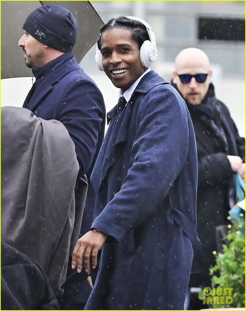 Photo: rihanna asap rocky rain venice 055 | Photo 5017237 | Just Jared ...