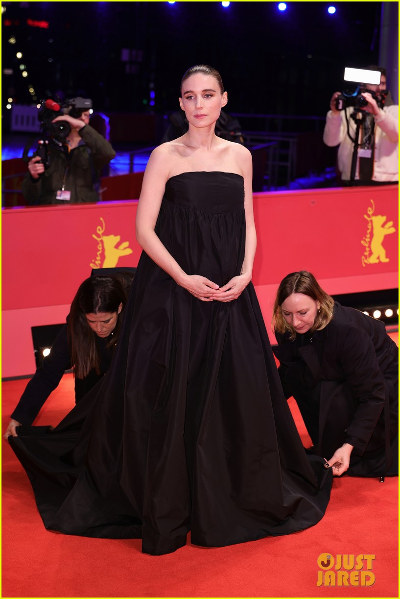 Rooney Mara Promotes New Movie 'La Cocina' in Chic Black Looks at ...
