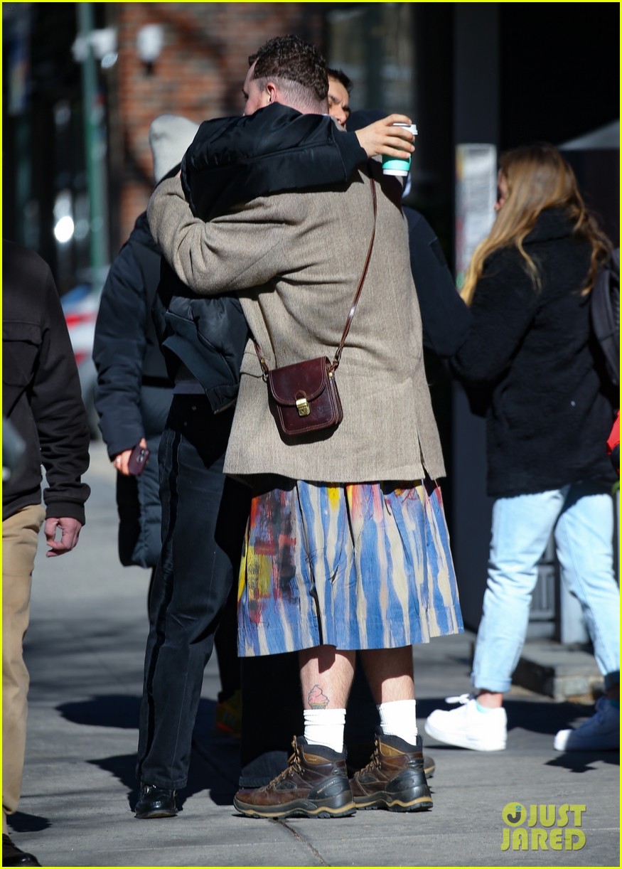 Sam Smith & Boyfriend Christian Cowan Share a Hug & Kiss Before Parting ...