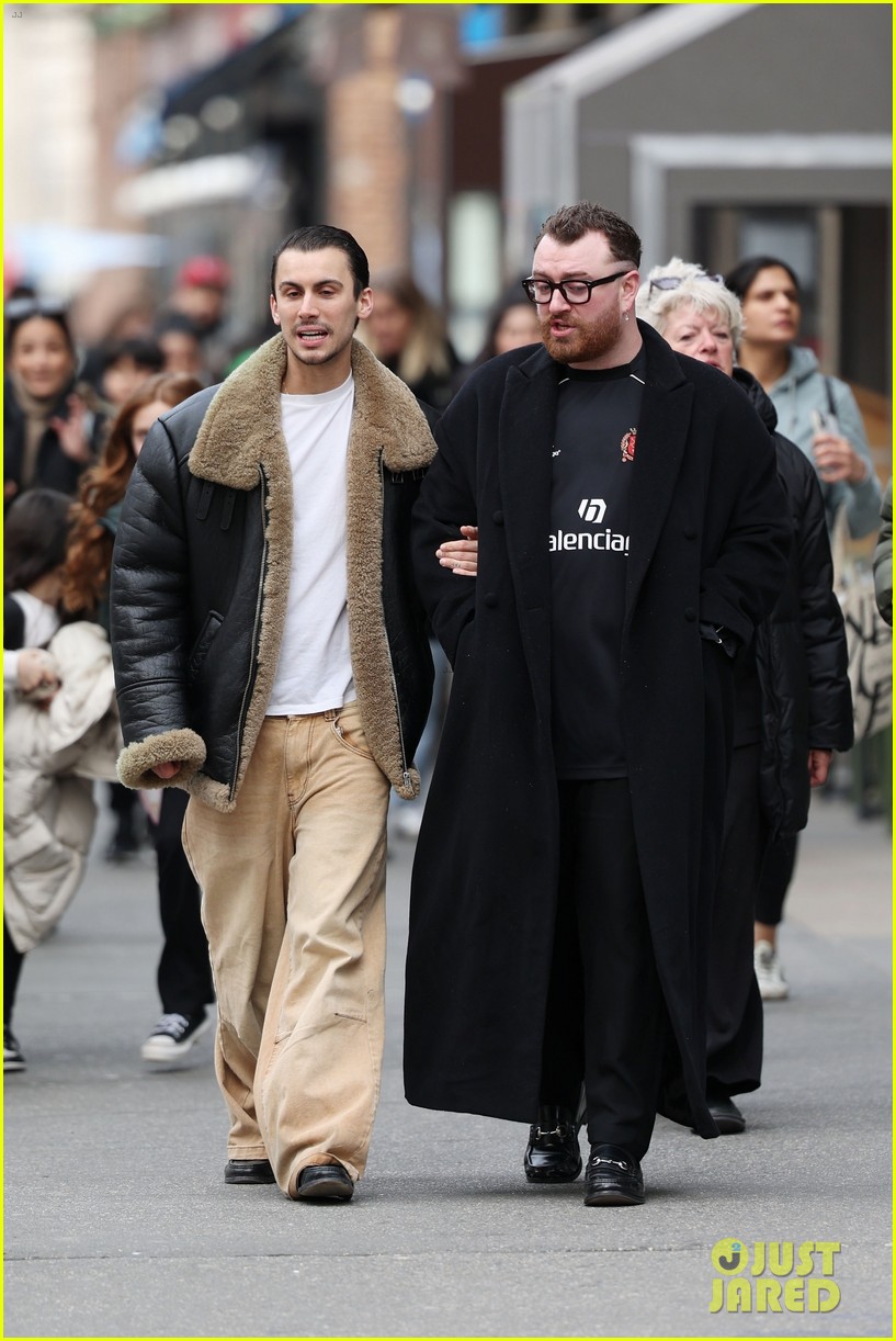 Sam Smith & Boyfriend Christian Cowan Stroll Arm-in-Arm Around NYC ...