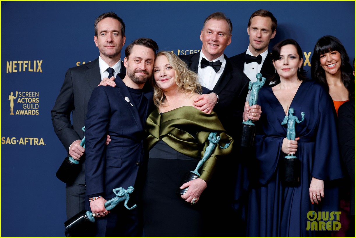 'Succession' Stars Reunite for Final Awards Show, Win Best Cast at SAG ...