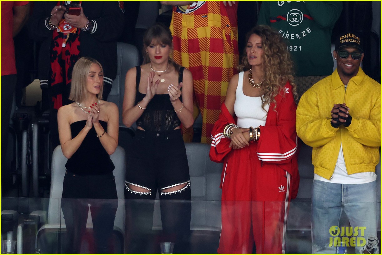 Who's Sitting with Taylor Swift at Super Bowl 2024: Inside Her Suite ...