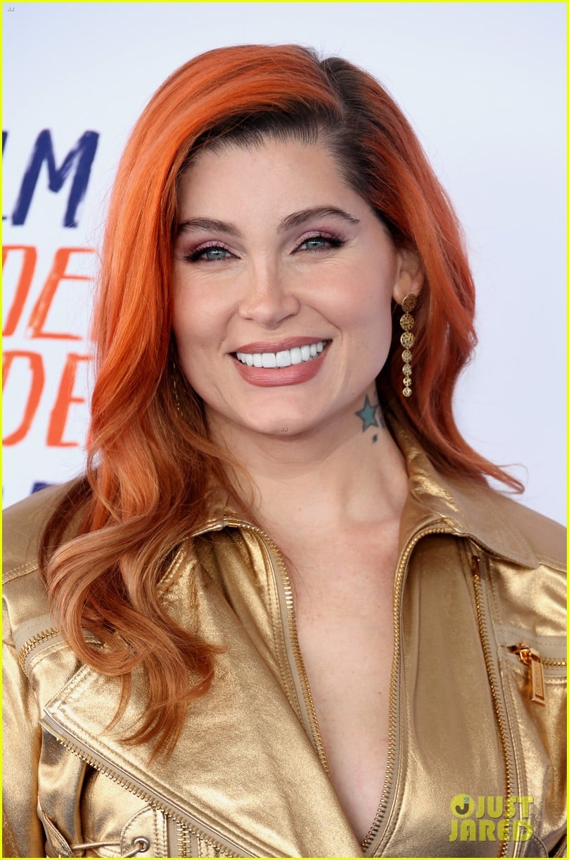 Trace Lysette Weighs In on Cis Actors Playing Trans Roles: Photo ...