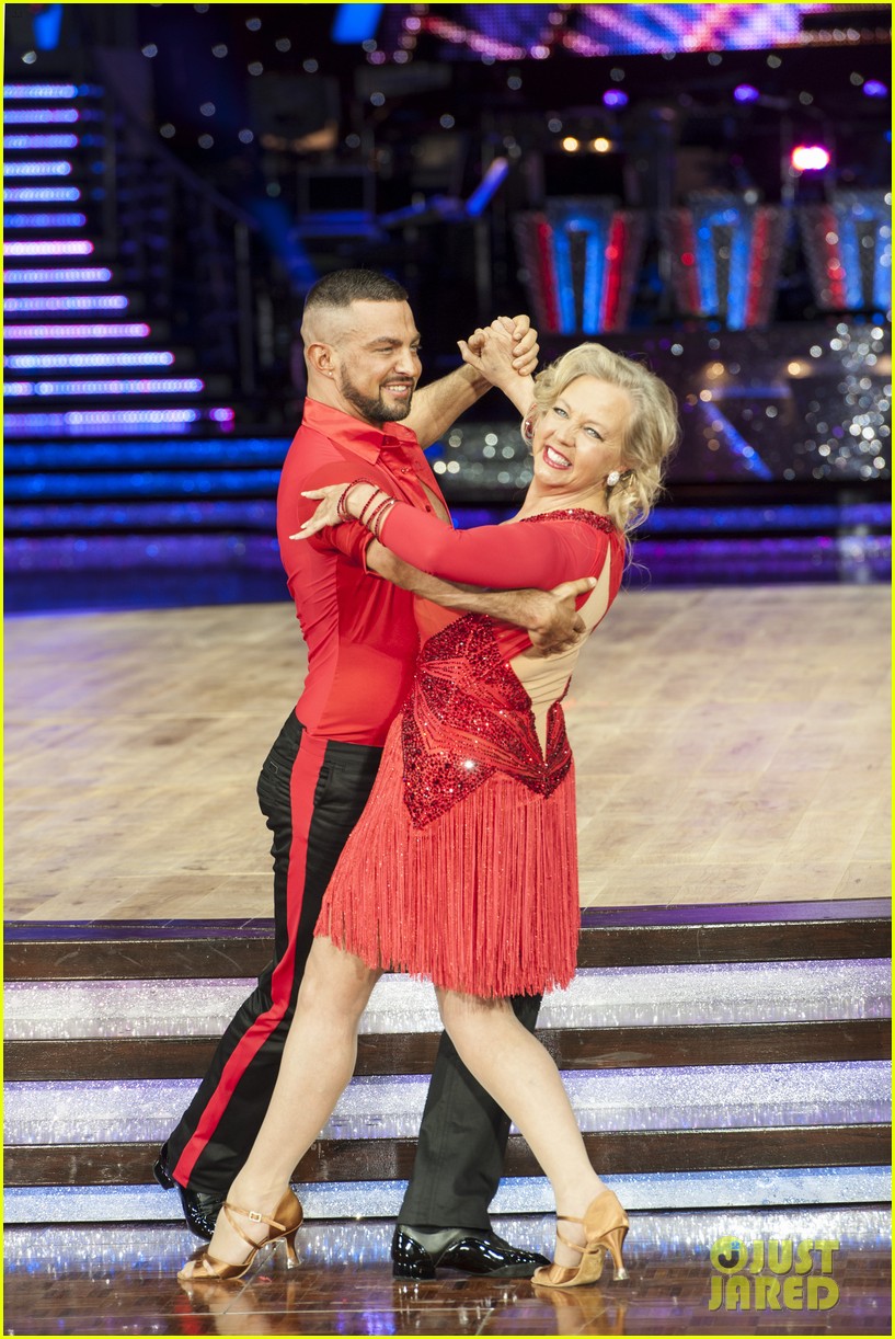 Strictly Come Dancing's Robin Windsor Dead at 44: Photo 5015965 | RIP ...